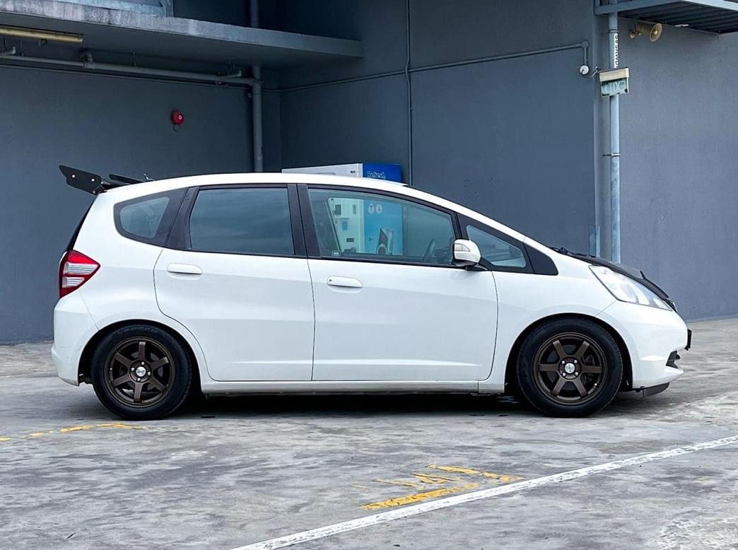 Honda Jazz 1.3 L (M), Cars, Used Cars on Carousell