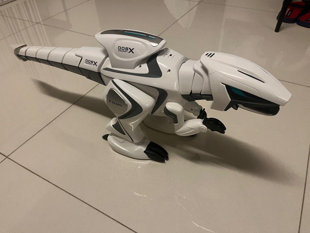Large robot dinosaur, Hobbies & Toys, Toys & Games on Carousell