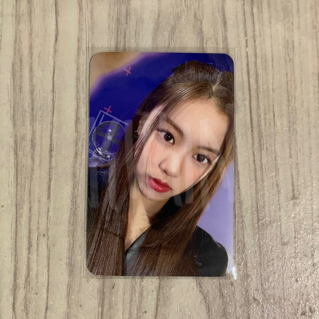 LE SSERAFIM Garam Fearless Shopee, Hobbies & Toys, Collectibles ...