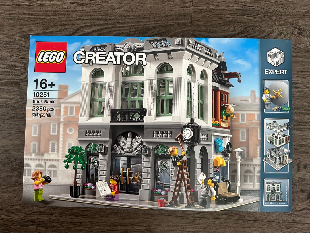 Lego 10251 brick bank, Hobbies & Toys, Toys & Games on Carousell