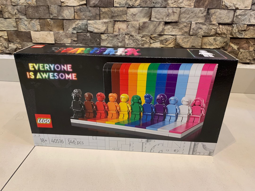 Lego 40516 Everyone is Awesome, Hobbies & Toys, Toys & Games on Carousell