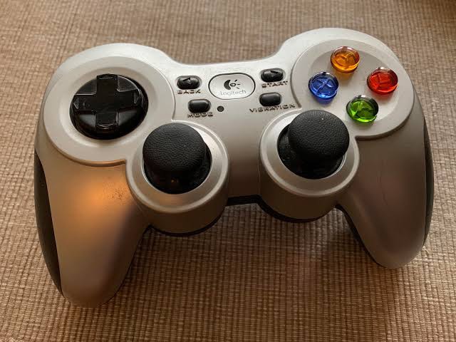 logitech gamepad, Video Game, Aksesori di Carousell