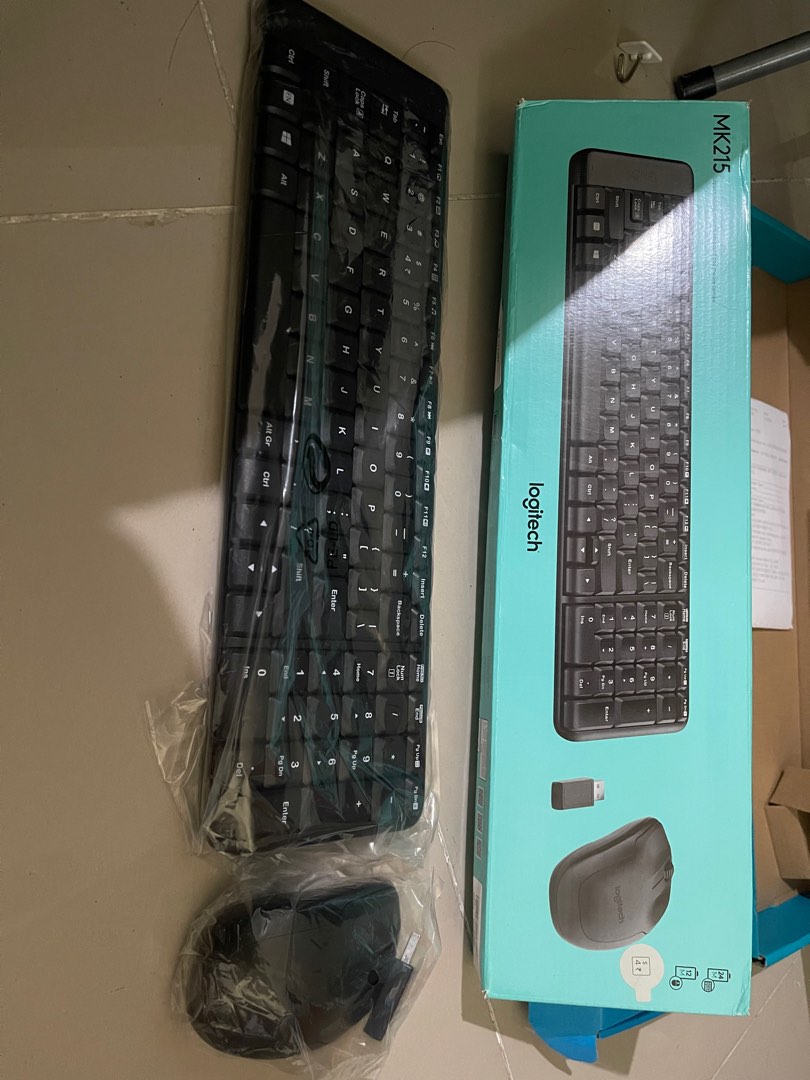 Logitech Mk215, Computers & Tech, Parts & Accessories, Computer Keyboard on Carousell