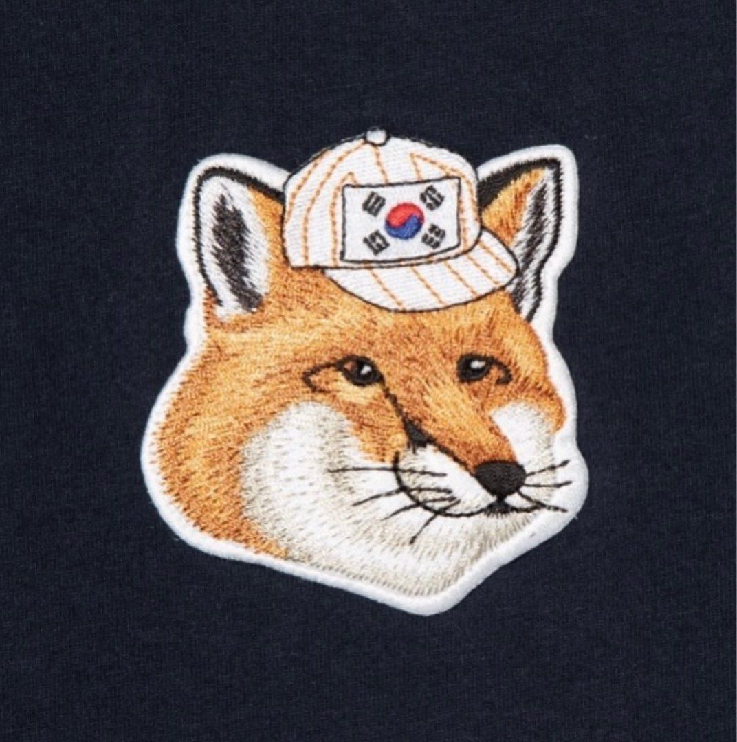 Maison Kitsune Korean Fox Head Large Patch Tee-Shirt, Men's Fashion ...