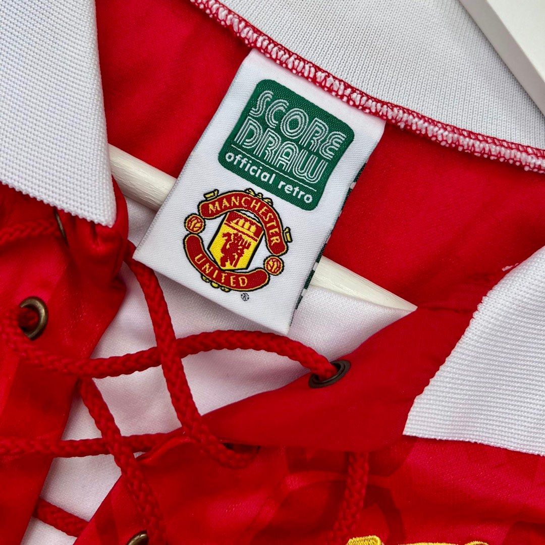 Manchester United Retro Kits, Men's Fashion, Tops & Sets, Tshirts ...
