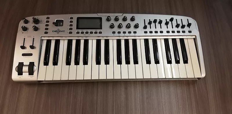 M-Audio Ozonic Keyboard Audio/Midi Interface Controller Firewire ...
