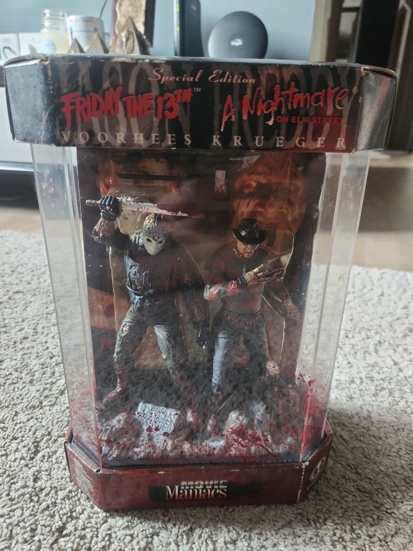 McFarlane's Freddy vs Jason boxset, Hobbies & Toys, Toys & Games on ...