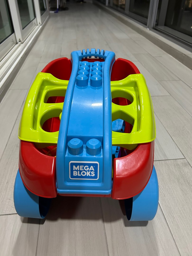 Mega blocks wagon, Hobbies & Toys, Toys & Games on Carousell