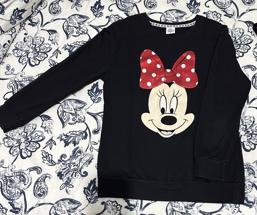 Minnie Mouse Sweater, Women's Fashion, Tops, Longsleeves on Carousell