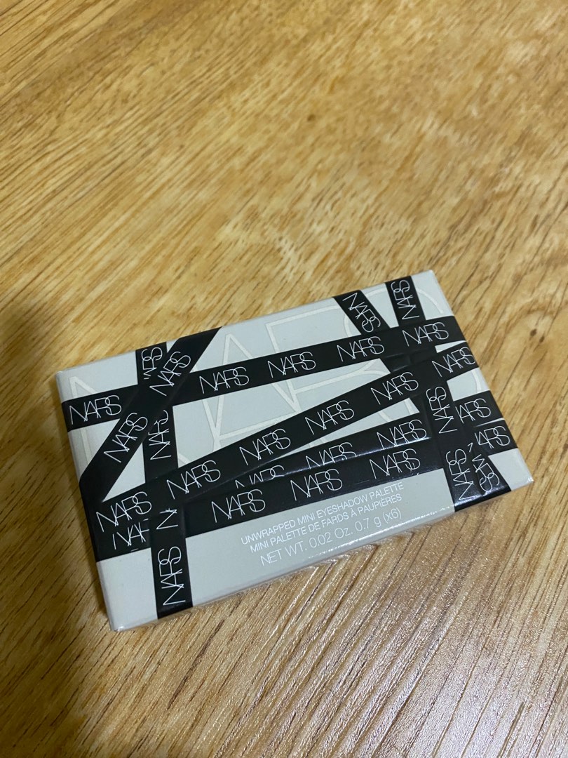 Nars unwrapped mini eyeshadow palette Dolce Vita, Beauty & Personal ...