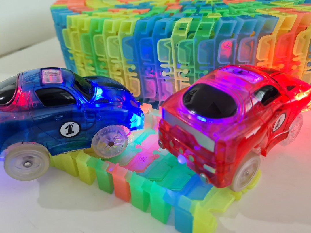 Neon Twister Tracks (2 Vehicle Toys included), Hobbies & Toys, Toys ...