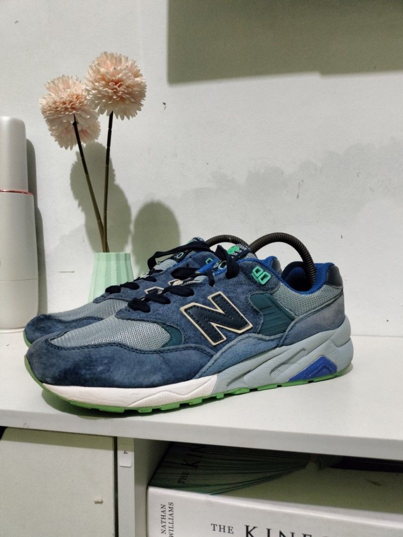 NEW BALANCE ELITE EDITION 580, Fesyen Pria, Sepatu , Sneakers di Carousell