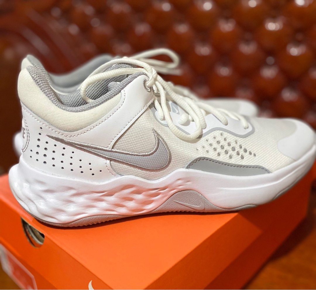Nike Flyby Mid 3 - Basketball Shoes, Men's Fashion, Footwear, Sneakers ...