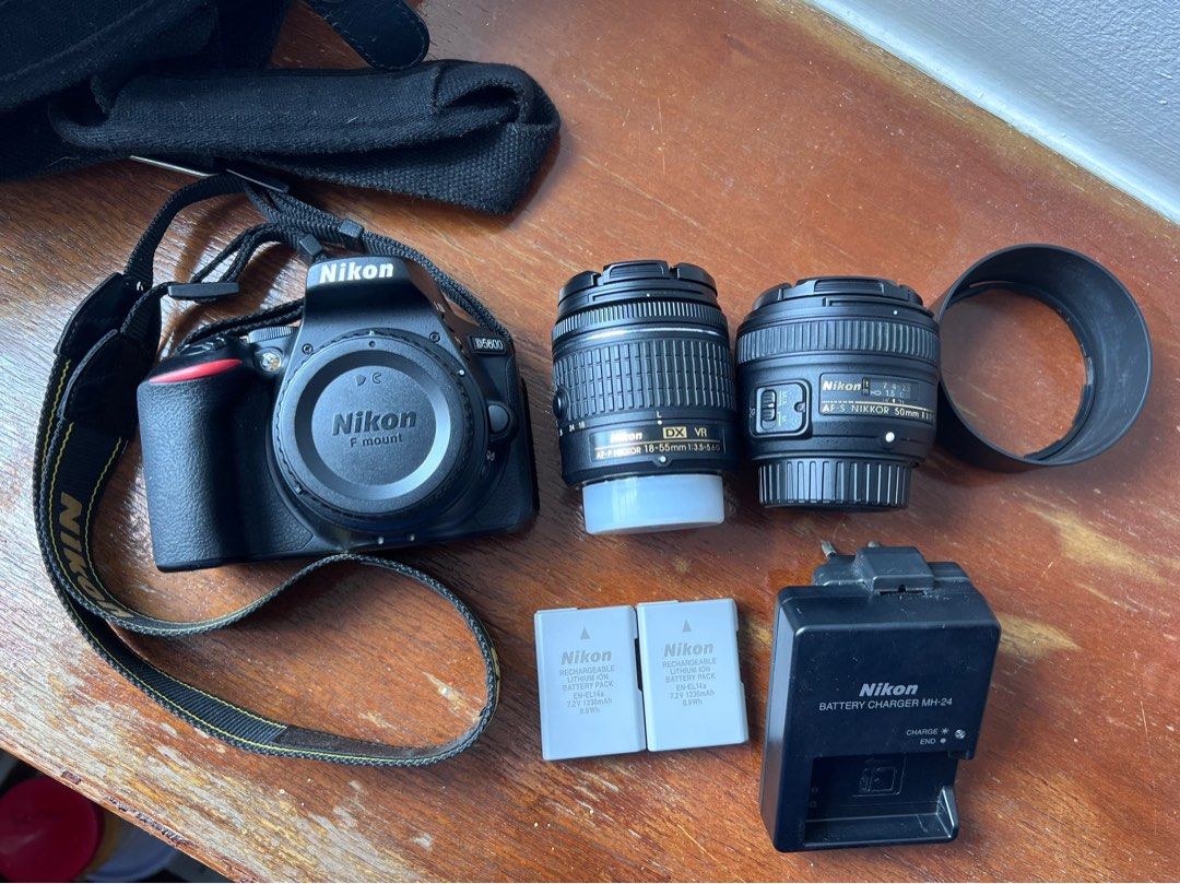 Nikon D5600 set, Photography, Cameras on Carousell