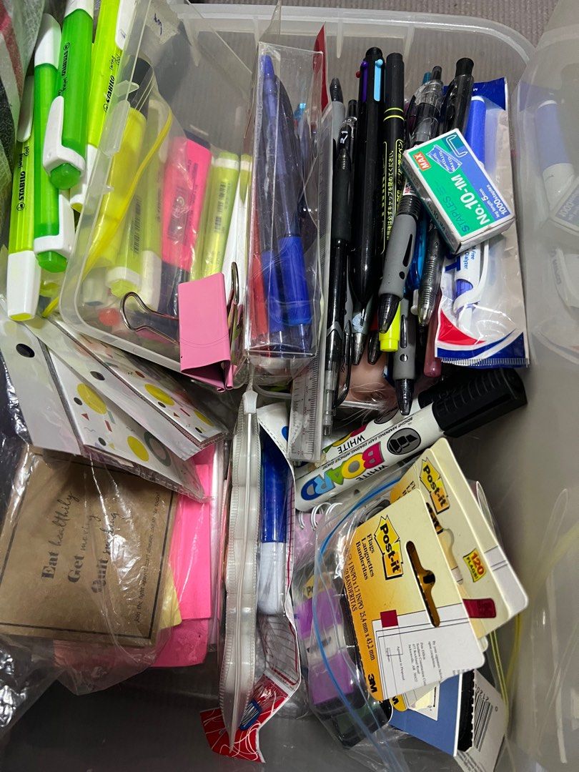 Pens, highlighters, sticky notes, markers, post its, flags, whiteboard ...