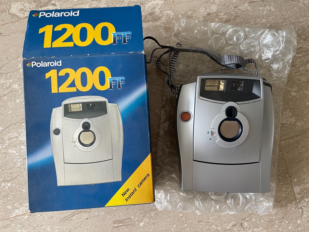 Polaroid 1200ff vintage film camera, Photography, Cameras on Carousell