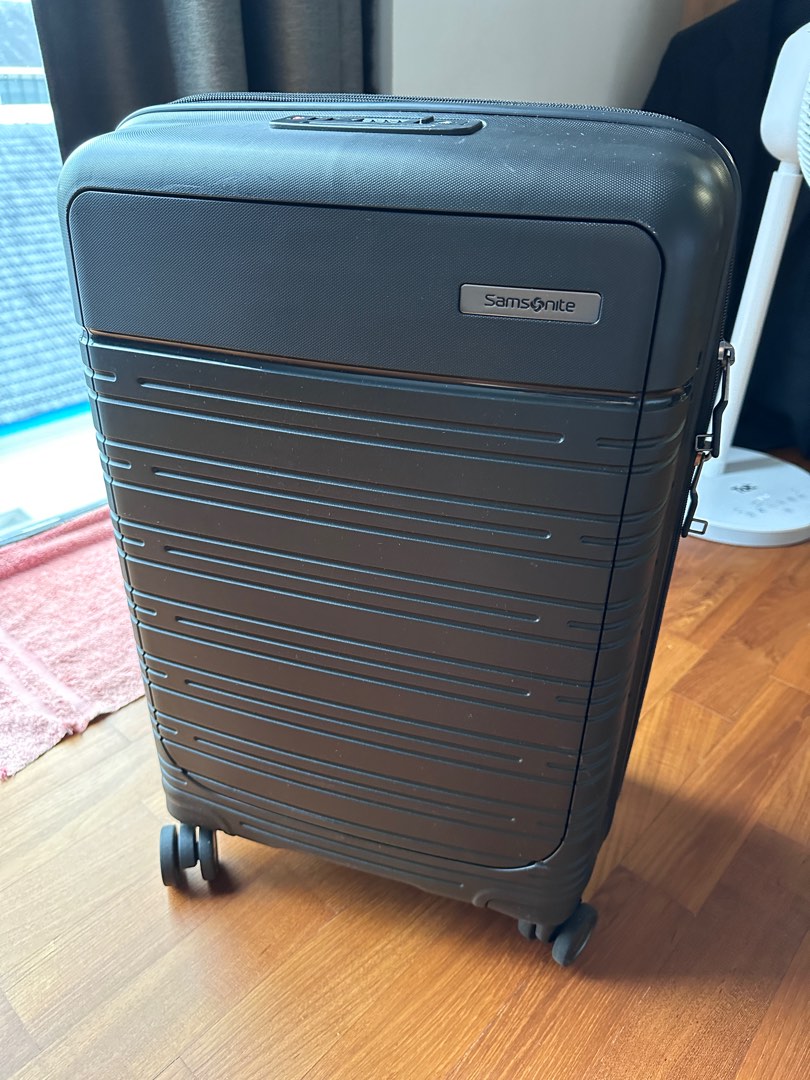 Samsonite Cabin Plus with Quick Access Compartment, Hobbies & Toys ...