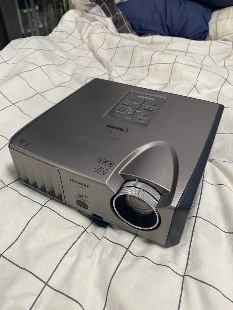 Sharp XR-40X Projector, TV & Home Appliances, TV & Entertainment ...