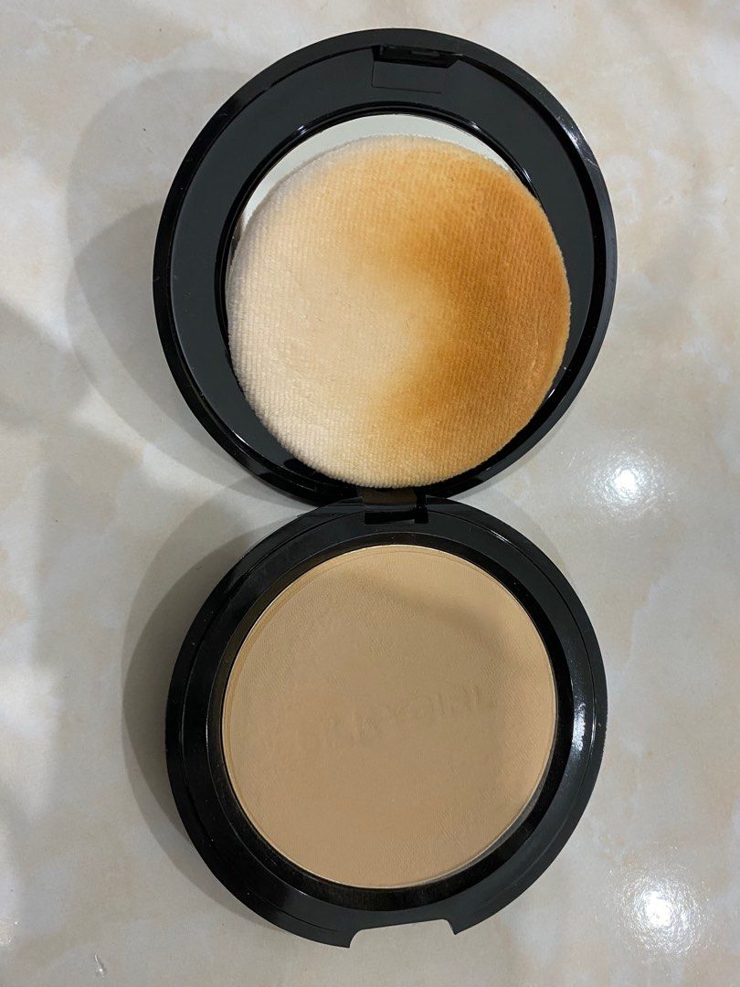 SILKYGIRL compact powder, Beauty & Personal Care, Face, Makeup on Carousell