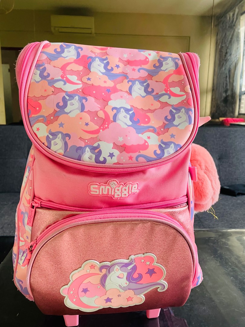 Smiggle New School bag 40$( Recently brought), Hobbies & Toys ...