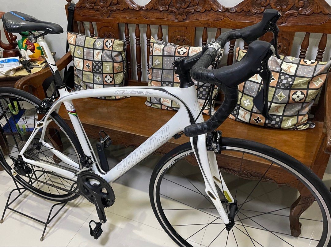 Specialized Roubaix Full Carbon Road Bike, Sports Equipment, Bicycles ...