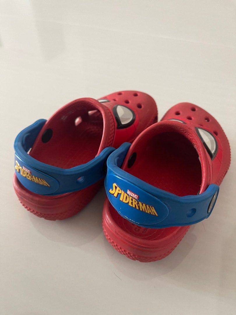 Spiderman Crocs C6, Babies & Kids, Babies & Kids Fashion on Carousell
