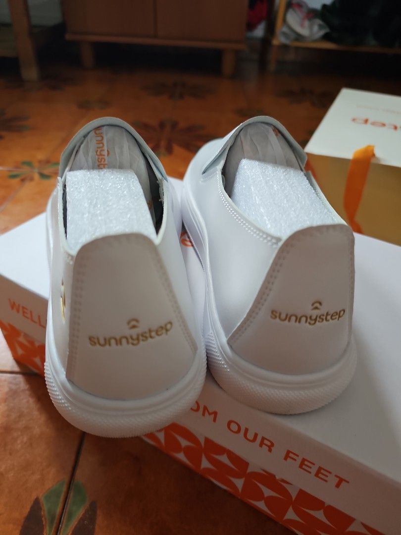 Sunnystep White Shoes, Women's Fashion, Footwear, Sneakers on Carousell