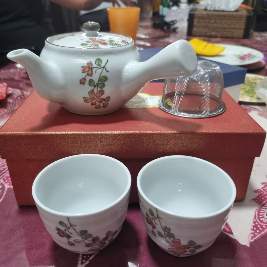 Tea Set (1 Tea Pot, 2 cups) with Strainer, Furniture & Home Living ...