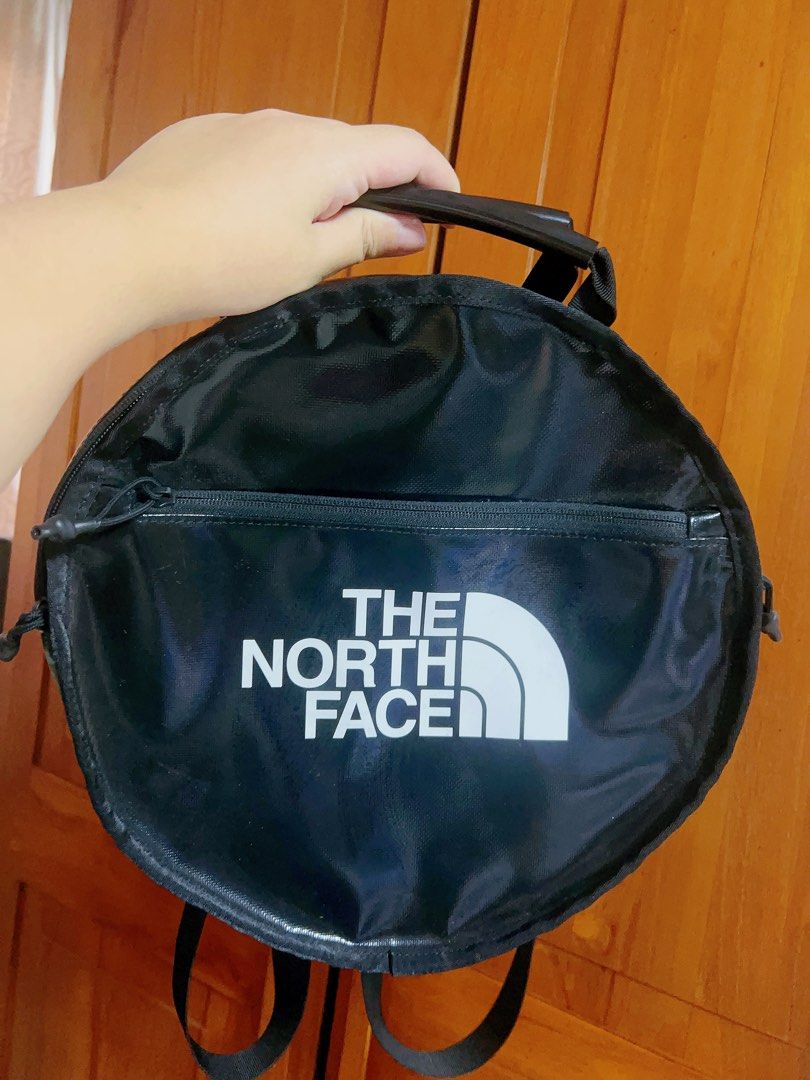 The North Face Base Camp circle bag in black, Men's Fashion, Bags ...