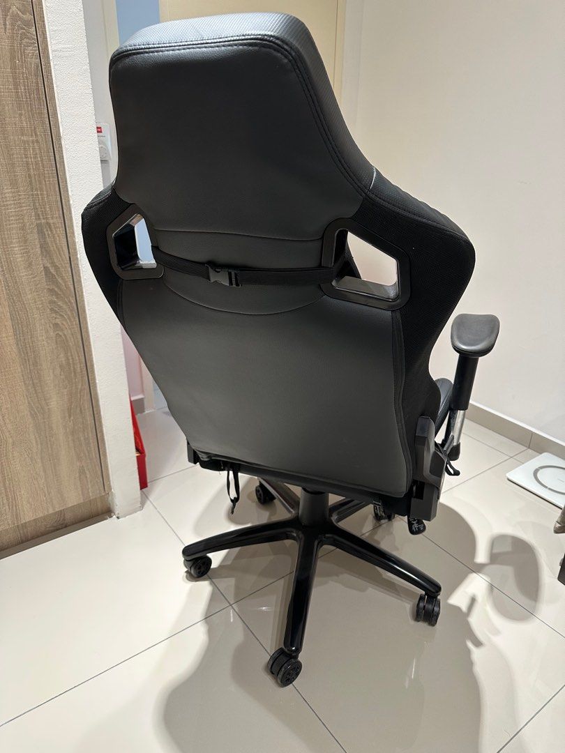 Tomaz Blaze X Pro Gaming Chair, Furniture & Home Living, Furniture ...