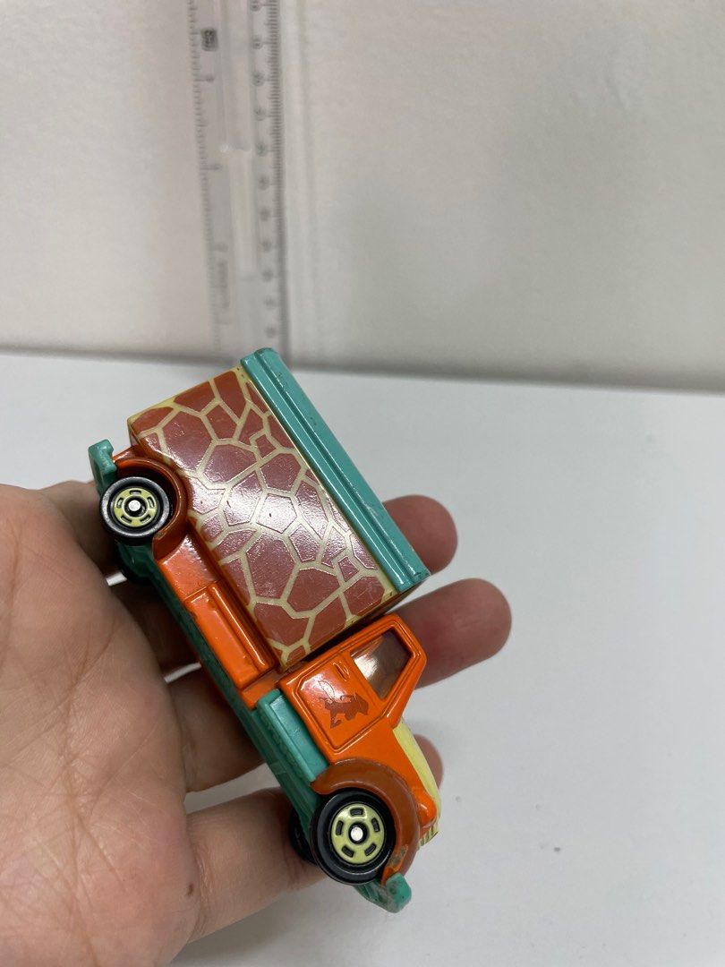 Tomica Zootopia Goody Carry, Hobbies & Toys, Toys & Games on Carousell