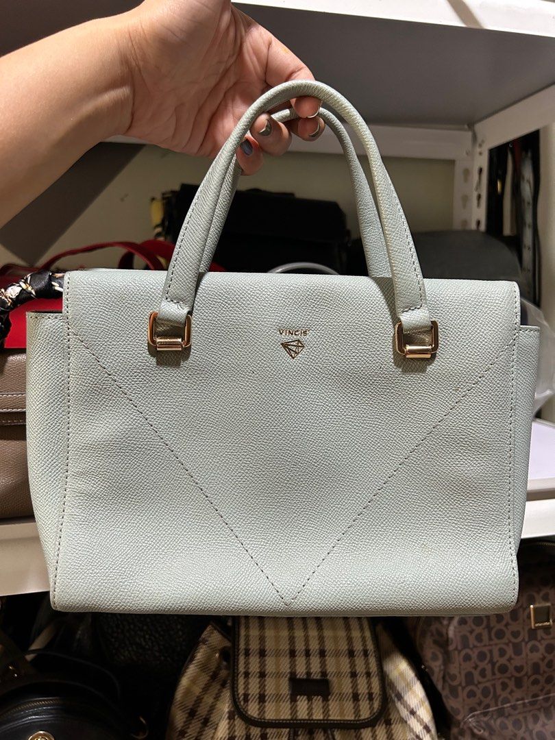 Vincis by Vincis Bench 2way bag on Carousell