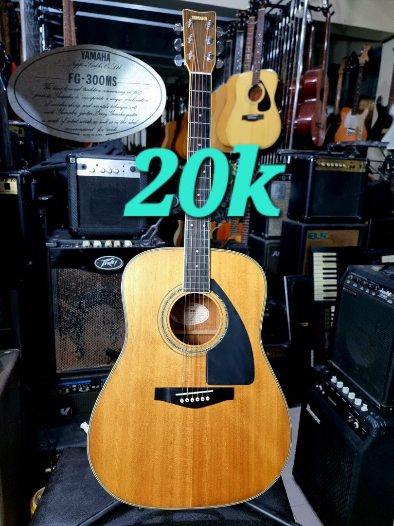 Yamaha acoustic guitar, Hobbies & Toys, Music & Media, Musical ...