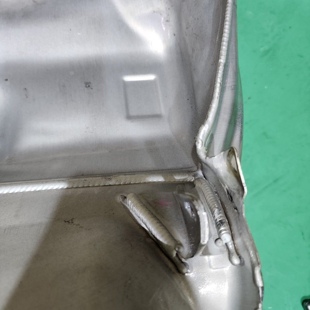 2015 Yamaha R1M Aluminium fuel tank, Motorcycles, Motorcycle ...