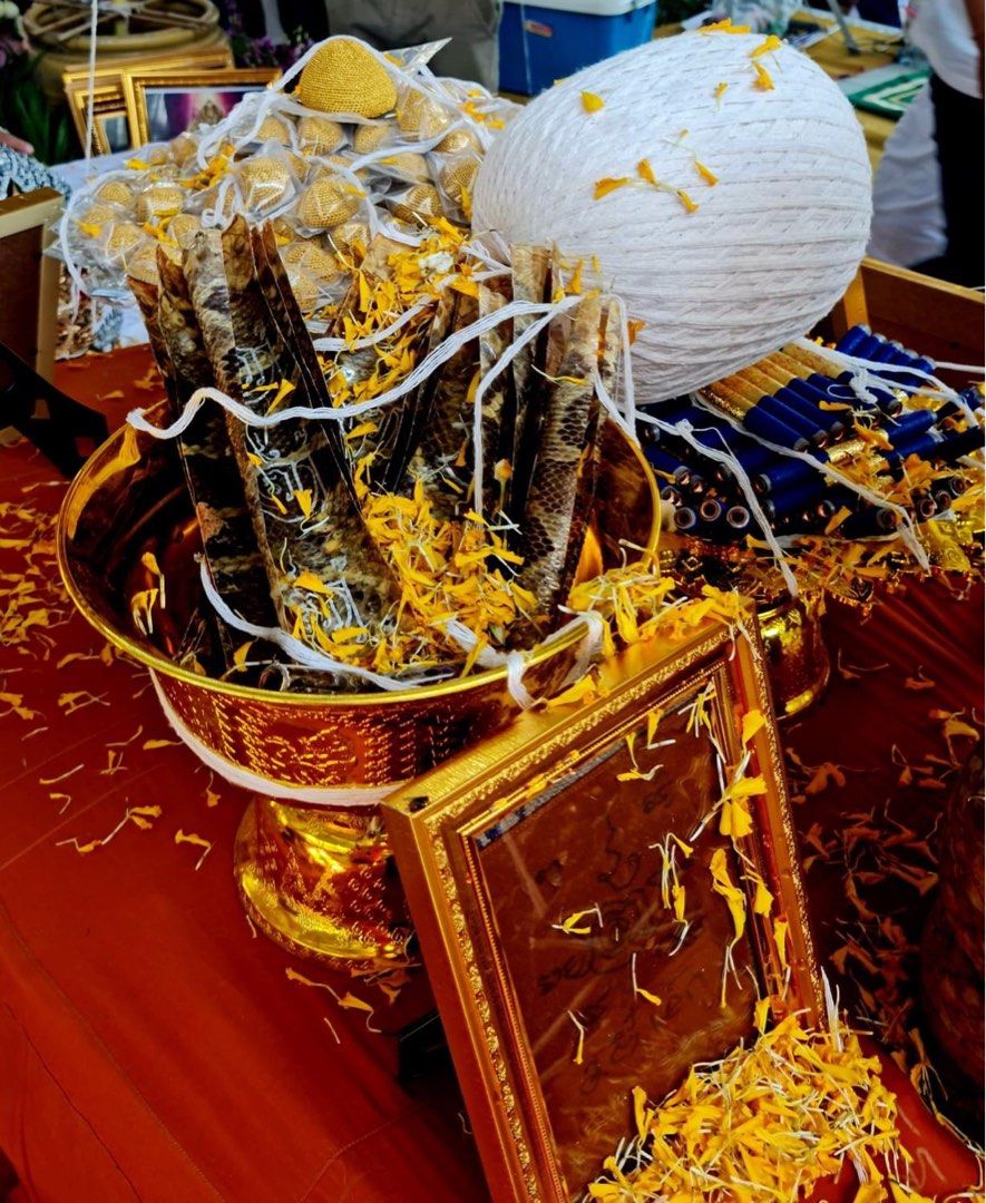 Ajarn TeeLek Takrut Nang Ngo Learm / Aj Tee Lek Takrut Nang Ngo Learm ...