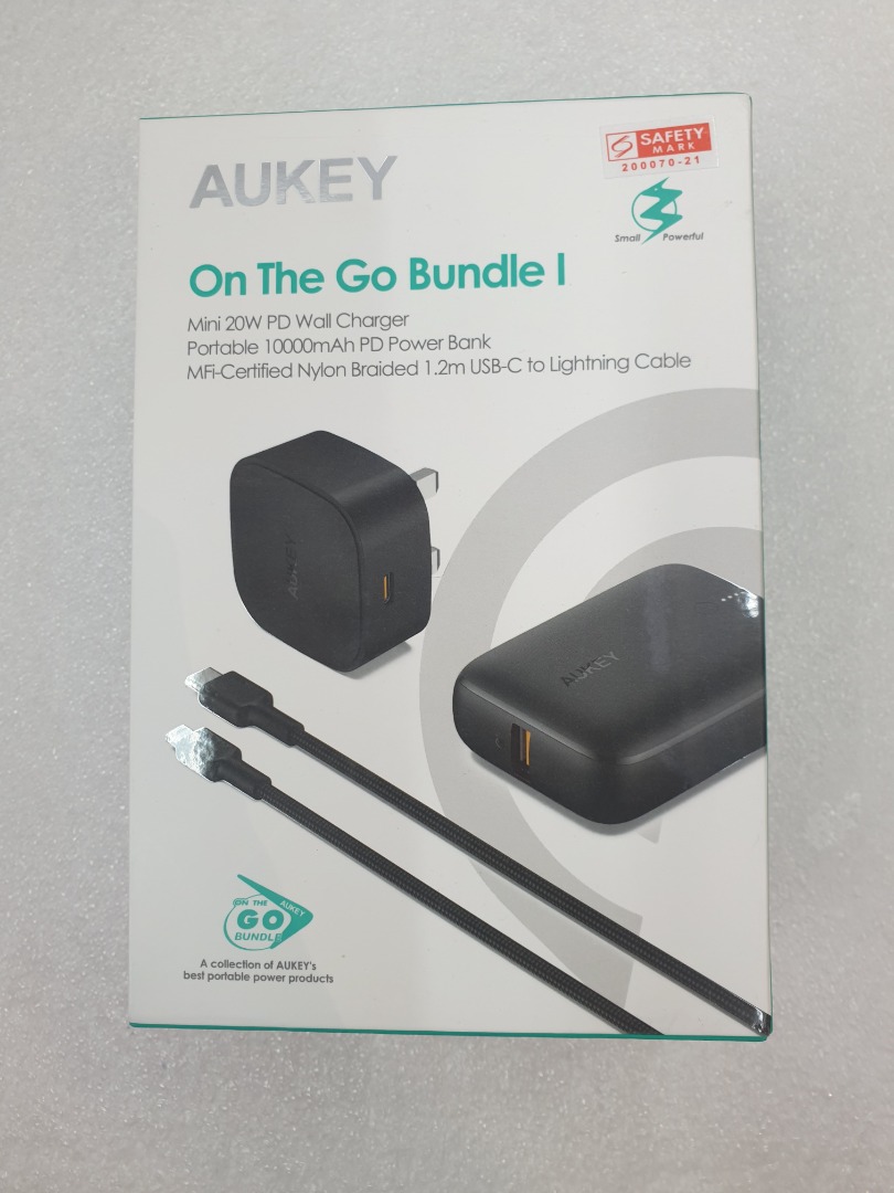 Aukey On The Go Bundle I Mini 20W PD Wall Charger Portable 10000mAh PD Power Bank TK-2 Black ...