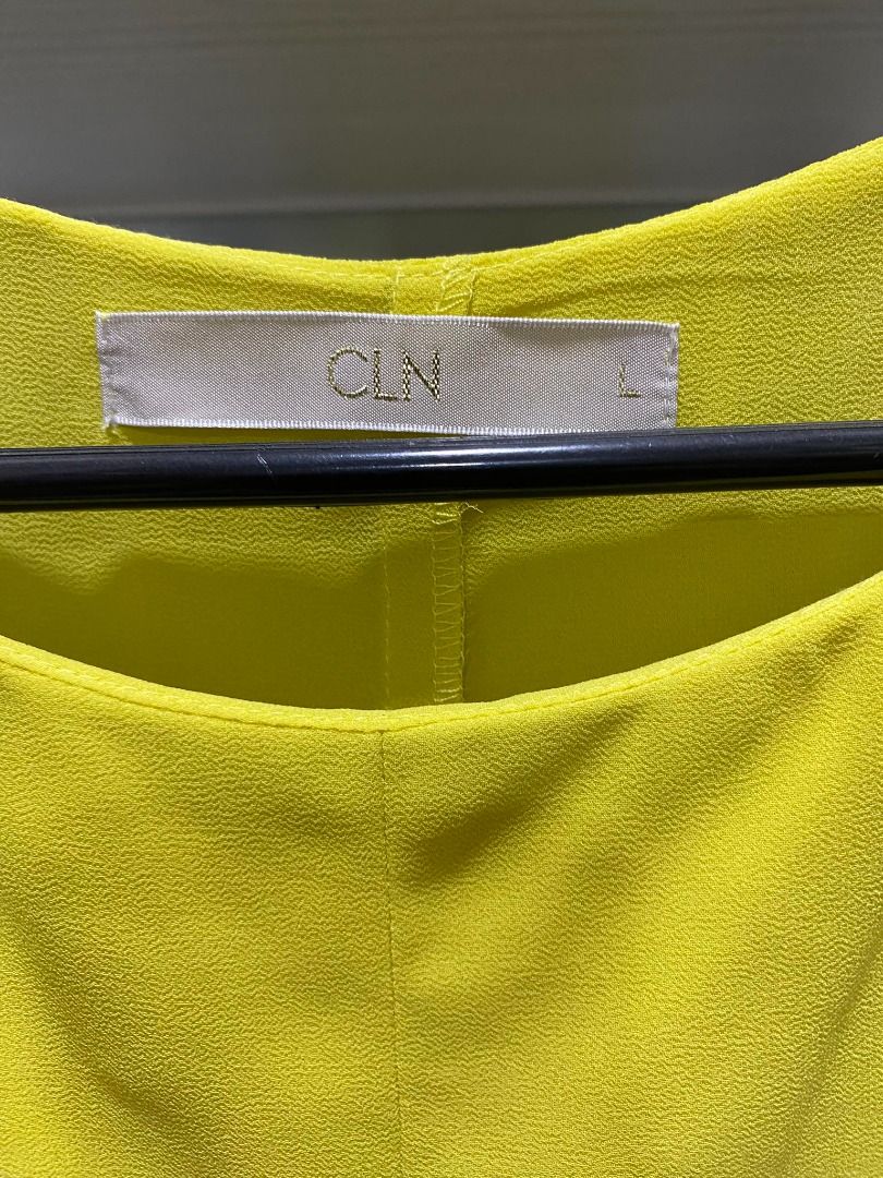 CLN, Women's Fashion, Tops, Sleeveless on Carousell