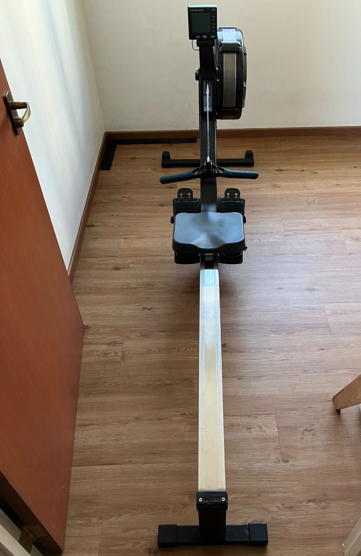 Concept2 Indoor Rowing Machine (well-maintained by ex-national rower ...