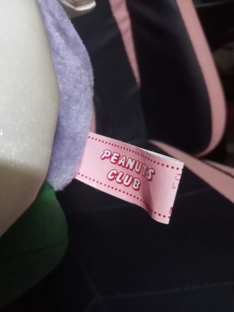 Cute peanuts club rare on Carousell