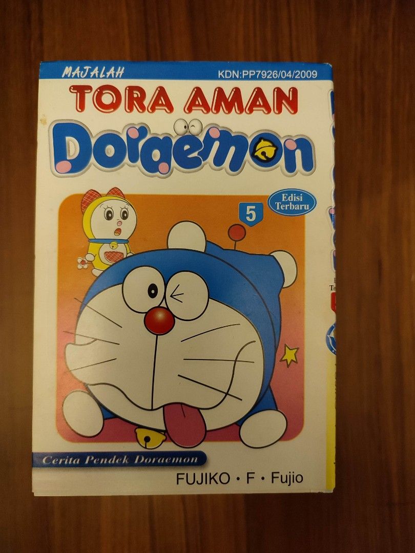 Doraemon Manga in Malay, Hobbies & Toys, Books & Magazines, Comics ...