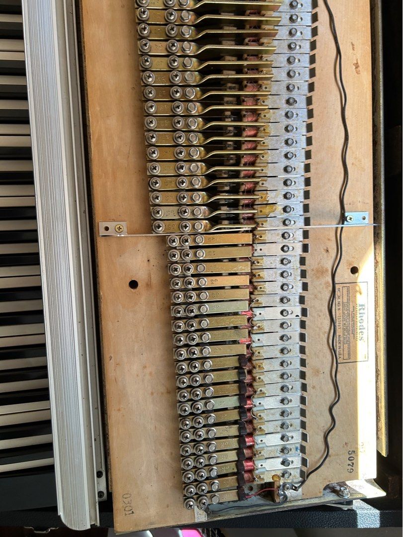 Fender Rhodes 1979 Mark 2 Suitcase Electric Piano Keyboard, Hobbies ...