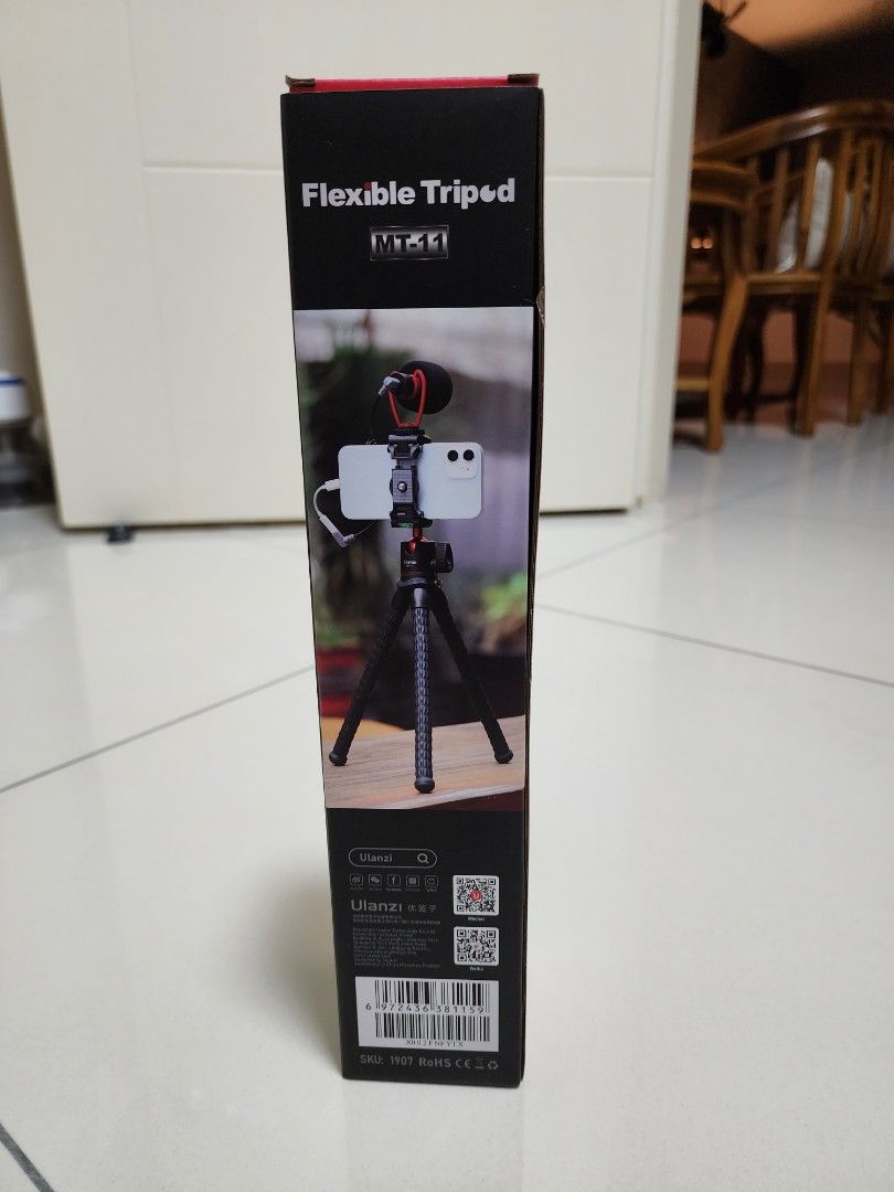 Flexible tripod, Photography, Photography Accessories, Tripods & Monopods on Carousell