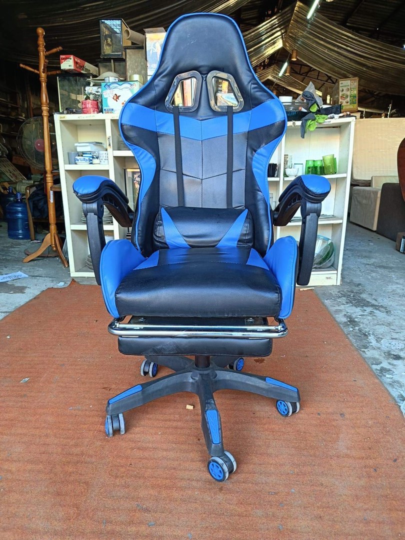 Gaming chair - leather - retractable leg rest - reclining - swivel ...