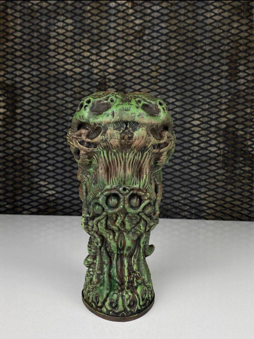 Highly-detailed, Hand-painted Call of Cthulhu Head/Statue/Figurine ...