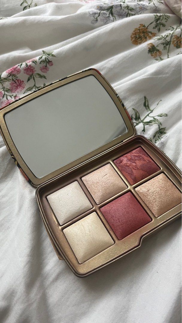 Hourglass Butterfly Ambient Palette, Beauty & Personal Care, Face ...