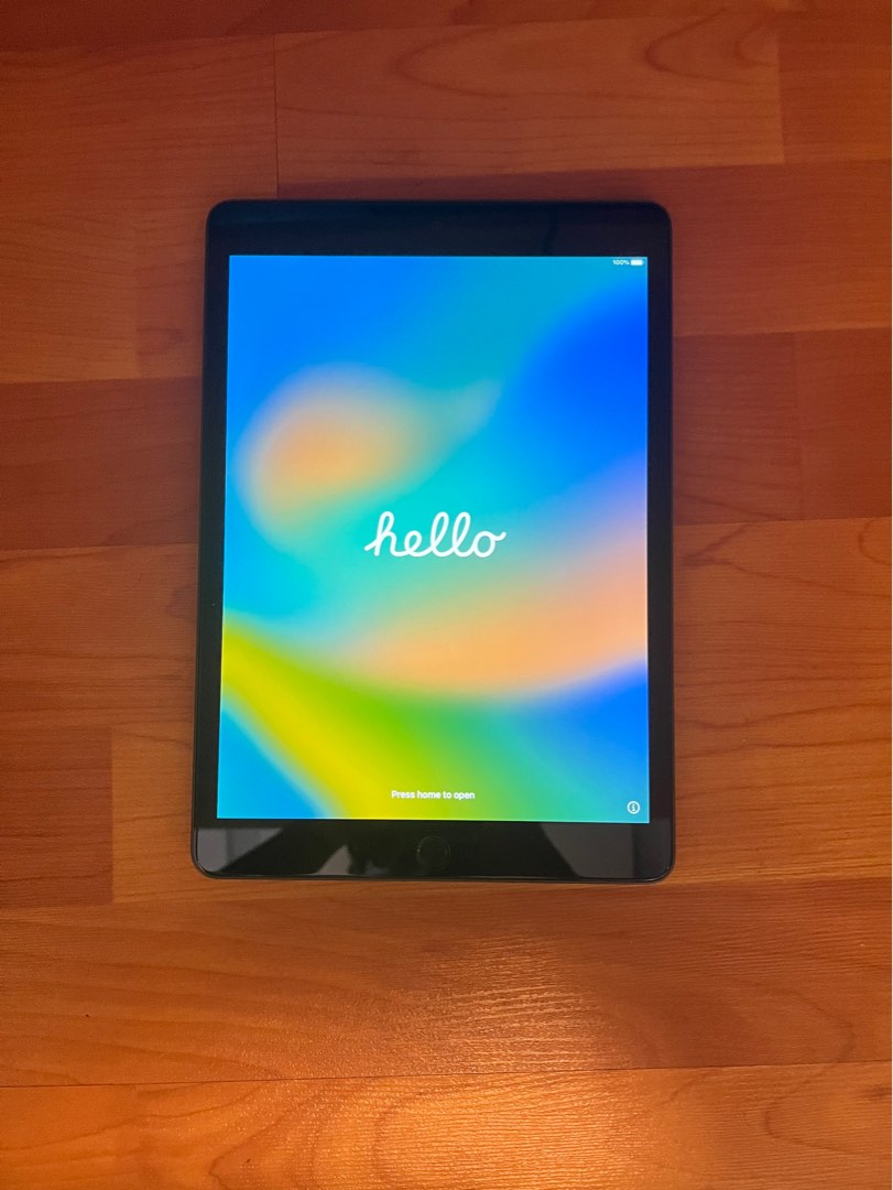 Ipad 8th generation, Mobile Phones & Gadgets, Tablets, iPad on Carousell