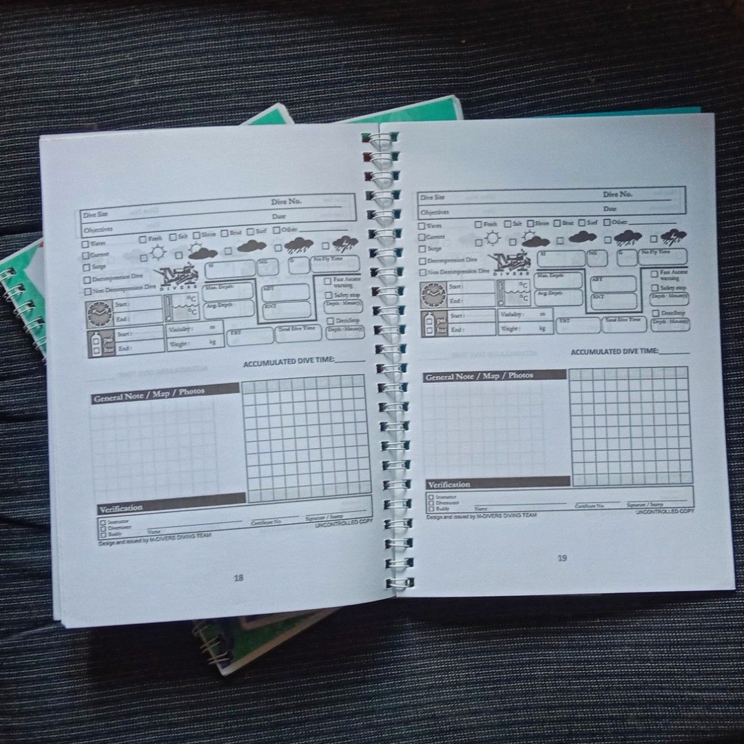 Log book | Diving book | Diving logbook, Buku & Alat Tulis, Buku di ...