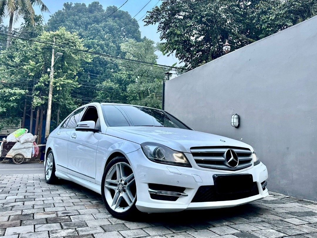 Mercedes Benz C250 AMG (W204) FACELIFT, Mobil & Motor, Mobil untuk Dijual di Carousell