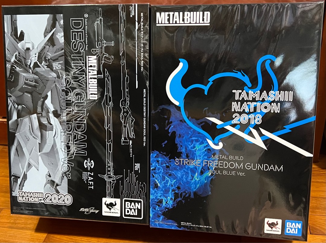 Metal Build Soul Blue Strike Freedom Gundam with WOL & Soul Red Destiny ...