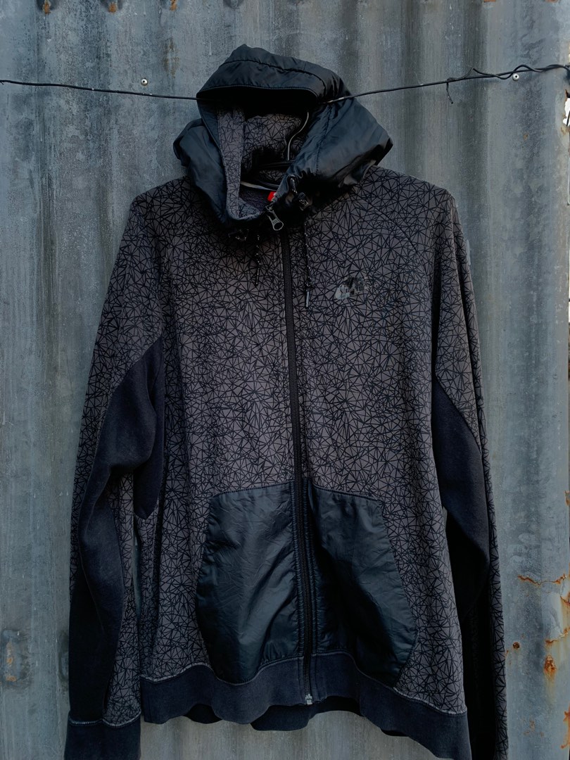 NIKE TECH FLEECE HOODIE 2 TONE on Carousell